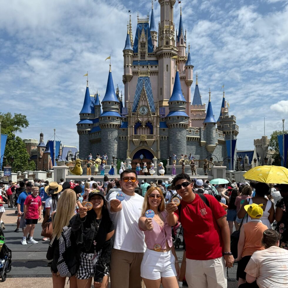ESTUDIANTES DE TURISMO UDEC, SELECCIONADOS PARA EL DISNEY CULTURAL ...